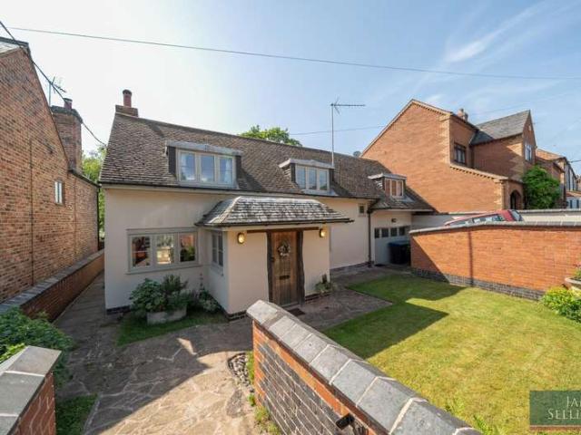 3 Bedroom Detached House