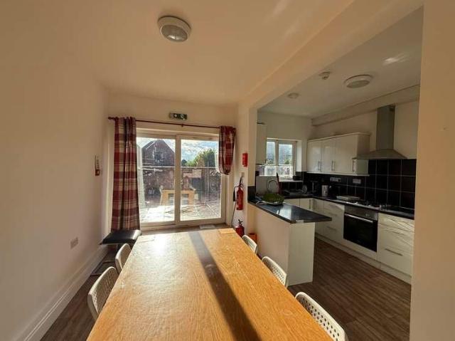 3 Bedroom Detached House