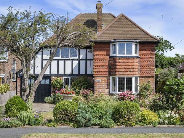 3 Bedroom Detached House
