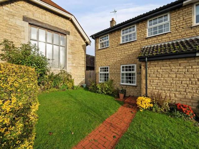 3 Bedroom Detached House
