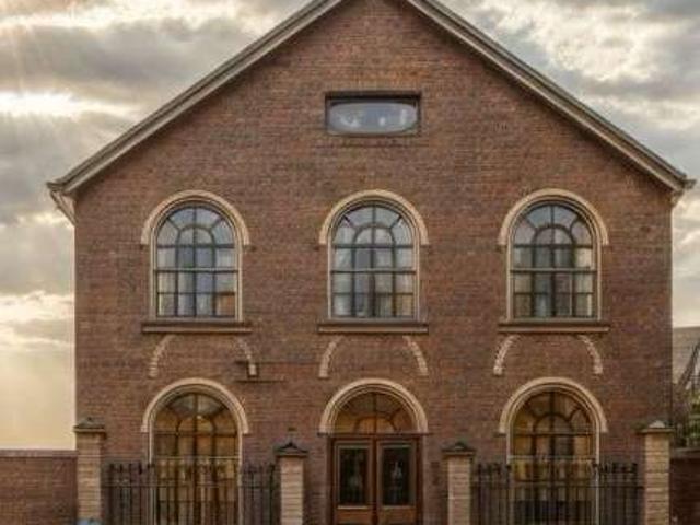3 Bedroom Detached House