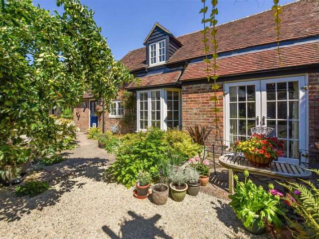 3 Bedroom Detached House