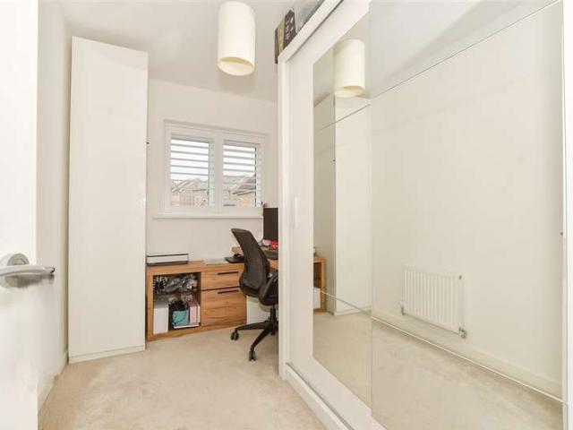 3 Bedroom Detached House