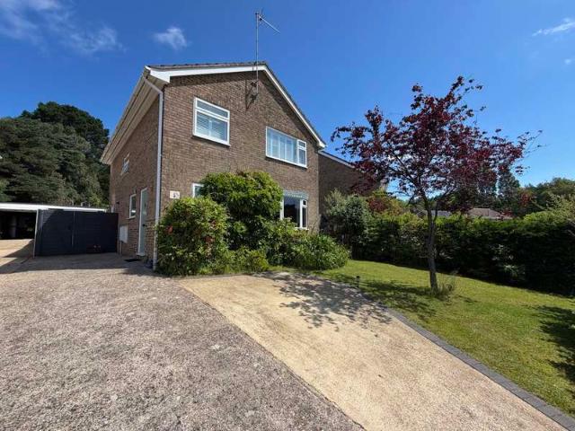 3 Bedroom Detached House