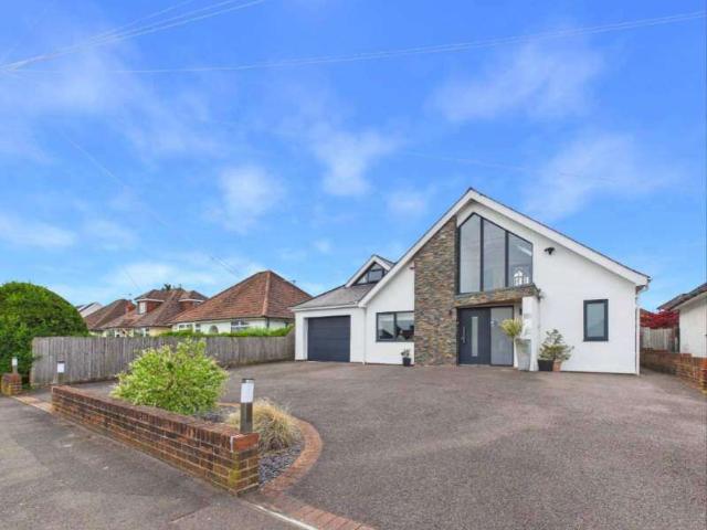 3 Bedroom Detached House