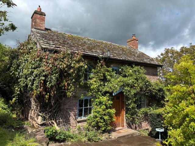 3 Bedroom Detached House