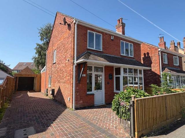 3 Bedroom Detached House