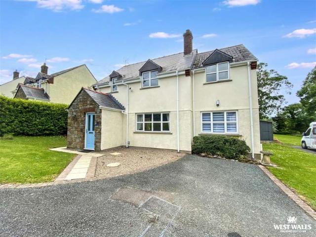 3 Bedroom Detached House