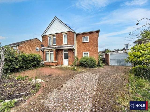 3 Bedroom Detached House