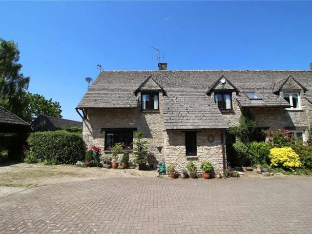 3 Bedroom Detached House