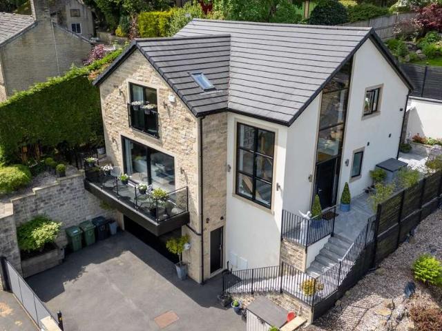 3 Bedroom Detached House