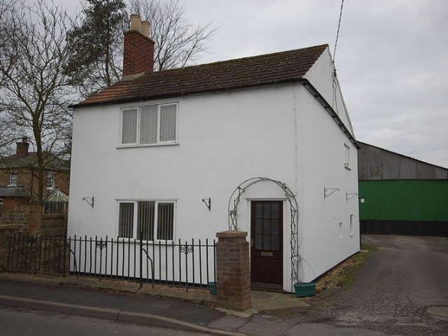 3 Bedroom Detached House