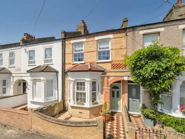 3 Bedroom Detached House