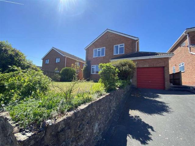 3 Bedroom Detached House