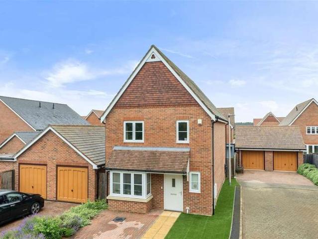 3 Bedroom Detached House