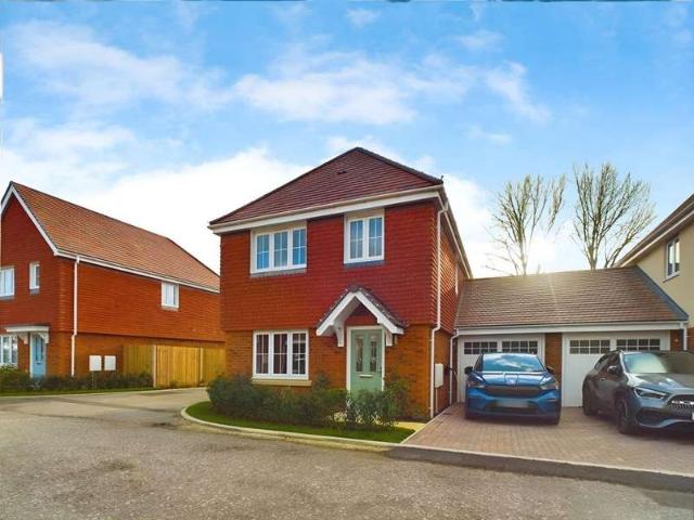 3 Bedroom Detached House