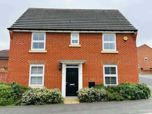 3 Bedroom Detached House