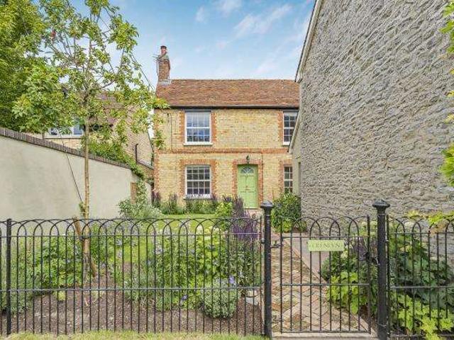 3 Bedroom Detached House