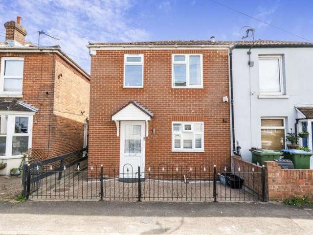 3 Bedroom Detached House
