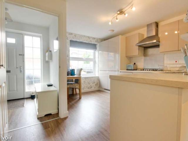 3 Bedroom Detached House