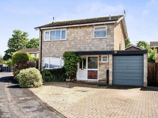 3 Bedroom Detached House