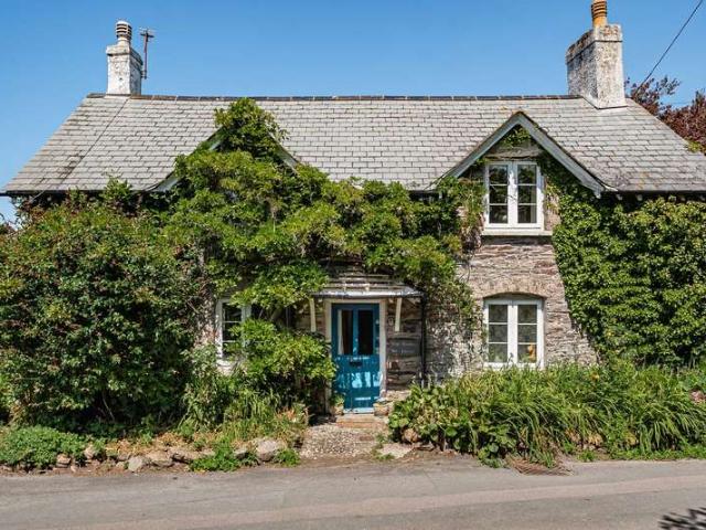 3 Bedroom Detached House