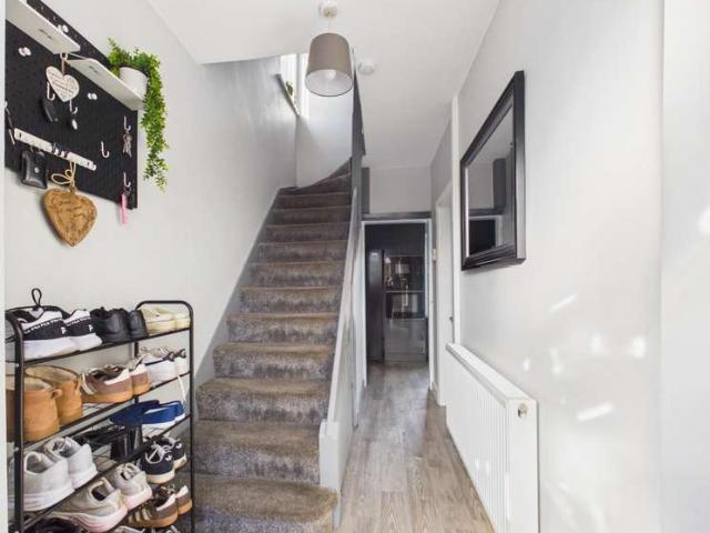 3 Bedroom Detached House