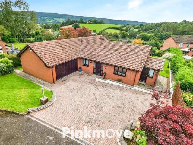 3 Bedroom Detached House