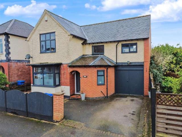 3 Bedroom Detached House