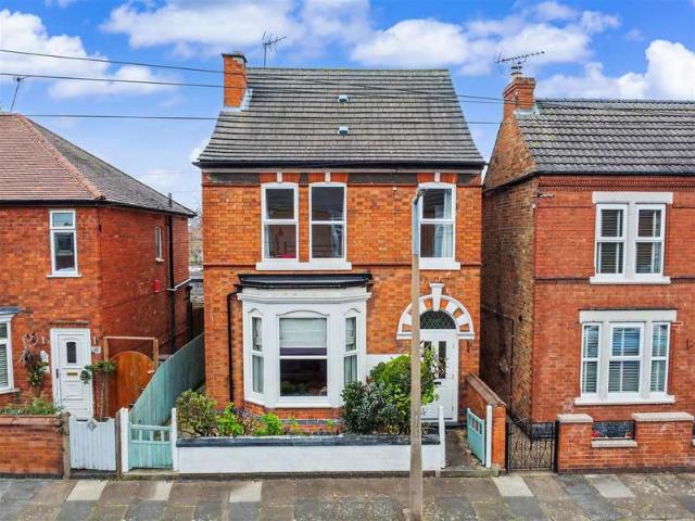 3 Bedroom Detached House