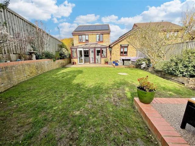 3 Bedroom Detached House