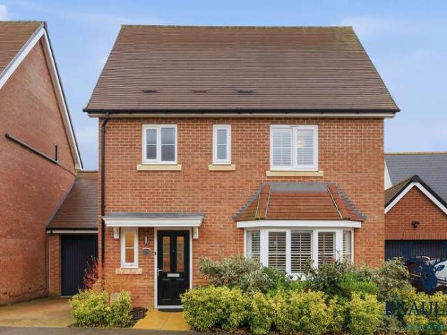 3 Bedroom Detached House