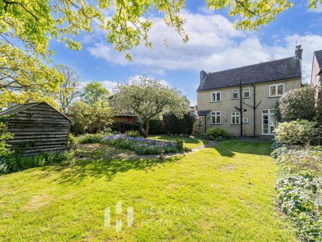 3 Bedroom Detached House
