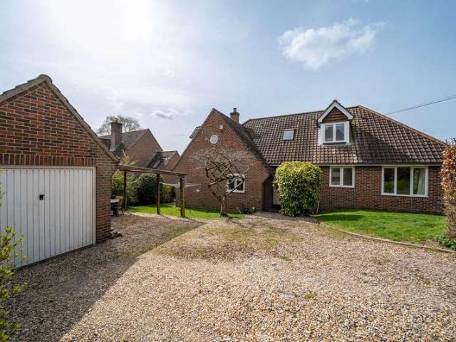 3 Bedroom Detached House