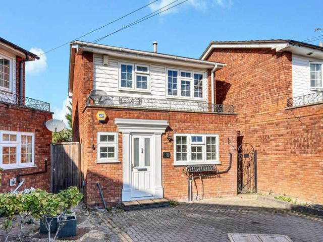 3 Bedroom Detached House