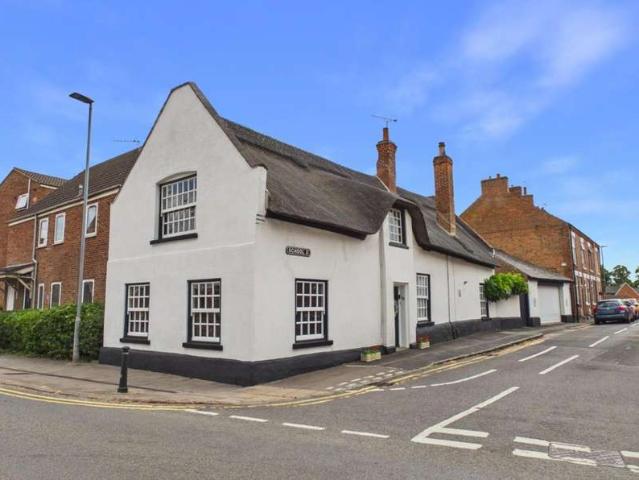 3 Bedroom Detached House