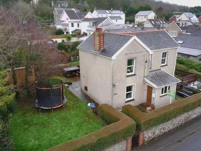 3 Bedroom Detached House