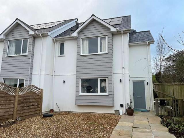 3 Bedroom Detached House
