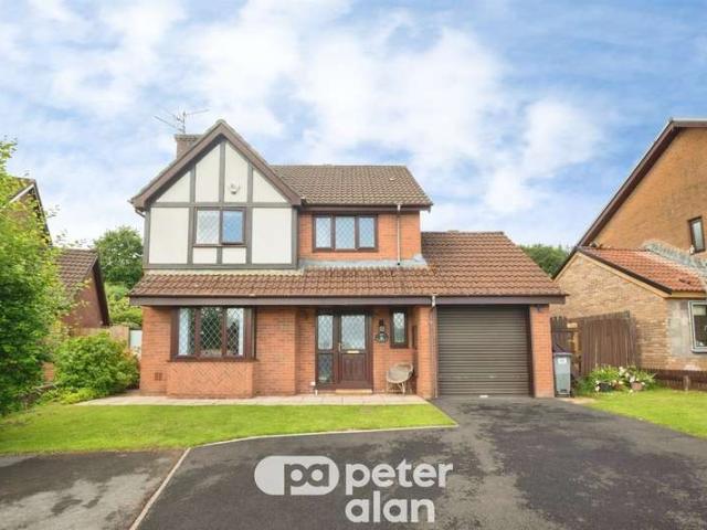 3 Bedroom Detached House