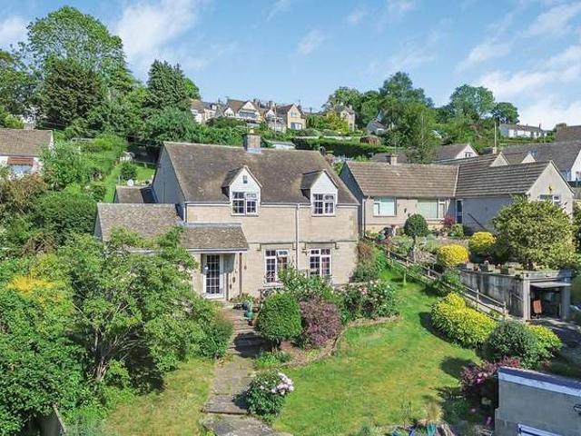 3 Bedroom Detached House