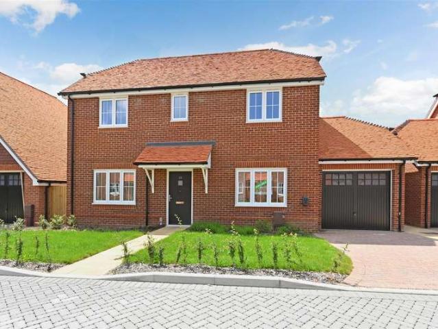 3 Bedroom Detached House