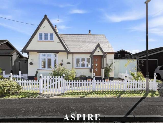 3 Bedroom Detached House