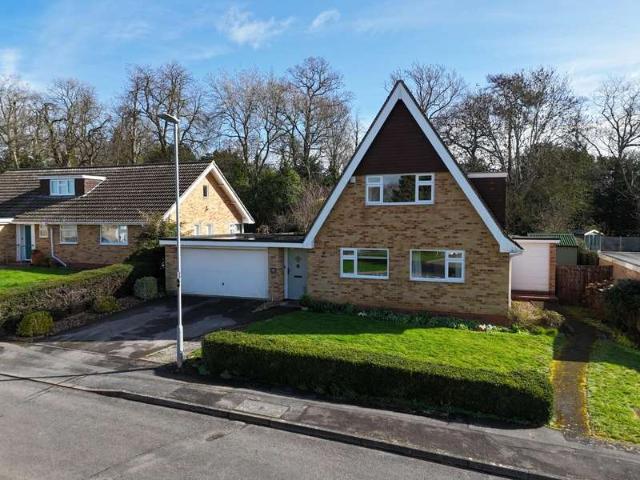 3 Bedroom Detached House