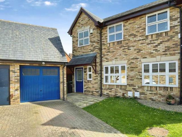 3 Bedroom Detached House