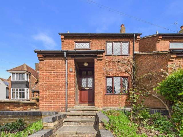 3 Bedroom Detached House
