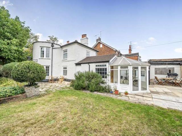 3 Bedroom Detached House
