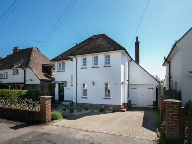 3 Bedroom Detached House