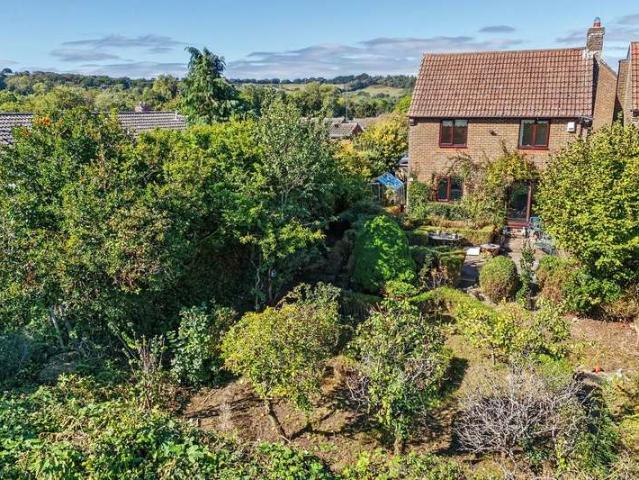 3 Bedroom Detached House