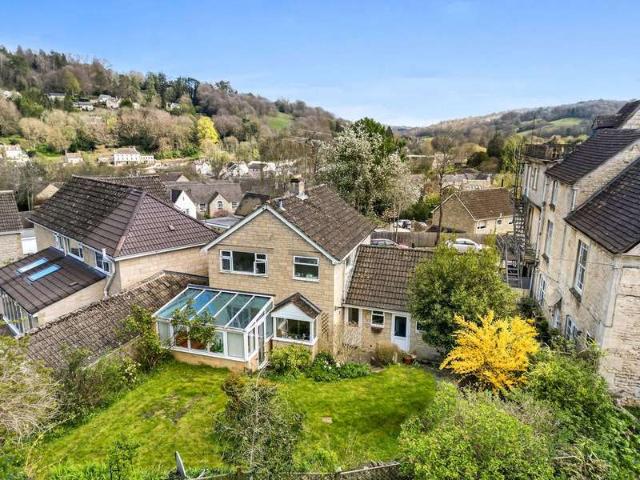 3 Bedroom Detached House