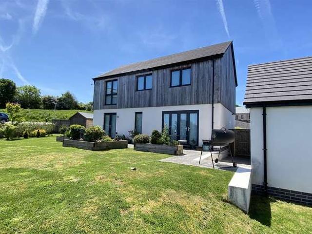 3 Bedroom Detached House